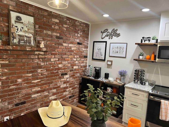 The Cozy Cowboy - Stillwater, OK