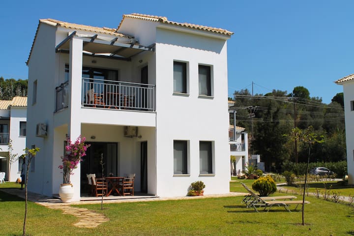 Skiathos Beachfront Accommodation, Kleopatra Villa - Skiathos