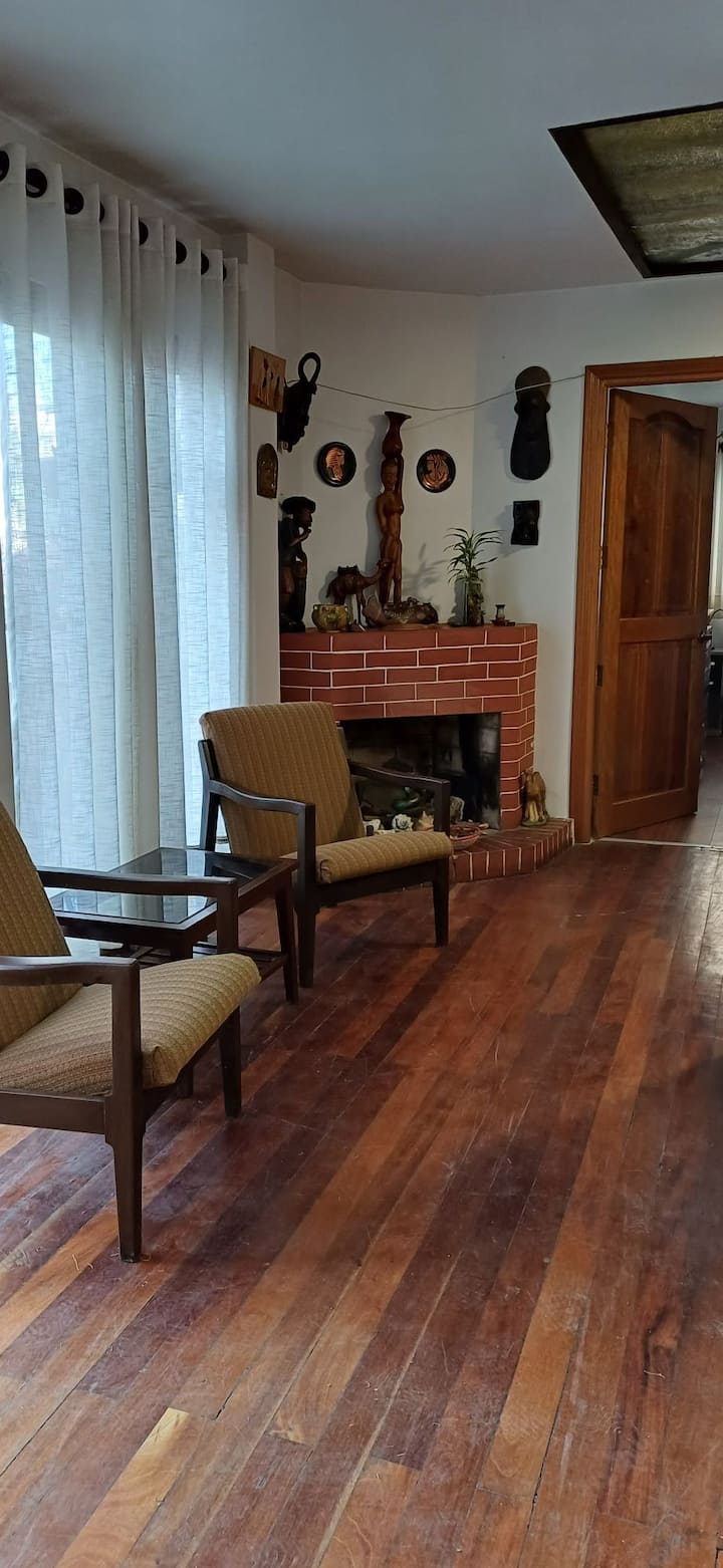 Departamento,terraza,calefacción 
Bien Ubicado - La Paz