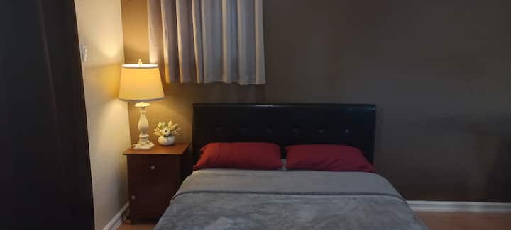 Quiet, Cozy Studio,
15mins To Lax, 9mins To Sofi - South Los Angeles - Los Angeles