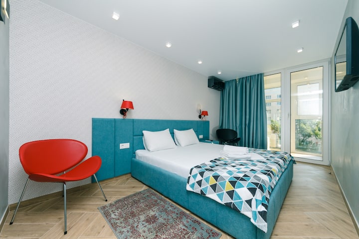 New Luxury Three Bedroom 3,lesi Urainky Boulvard - Kiev