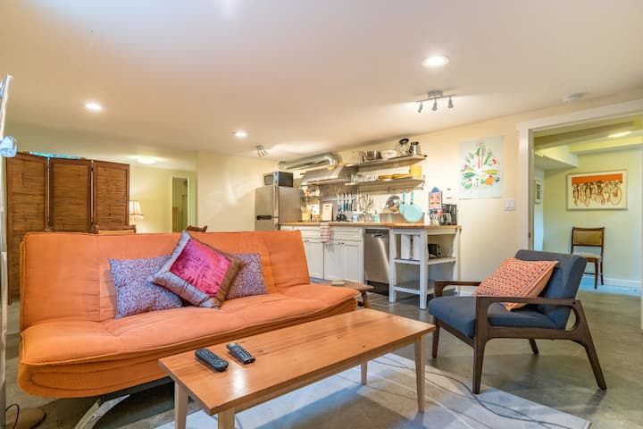 Light & Bright N. Portland Studio! - Hayden Island - Portland