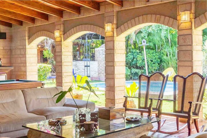 V.i.p. Siboney - Havana