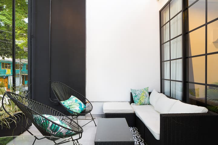 Ultra Lux Villa 8br/8ba, W/pool & Chic Bbq Patio. - Medellín