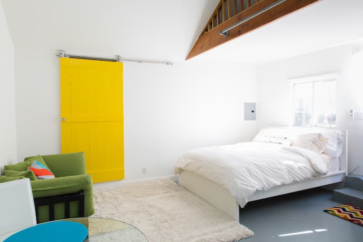 Bright Venice Bungalow With Ac - Santa Mónica, CA