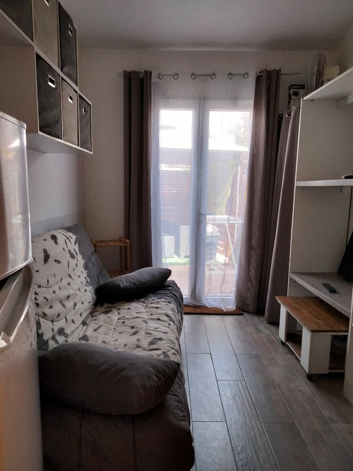 Chambre Indépendante + Cuisine Sur La Côte D'azur - Saint-Laurent-du-Var