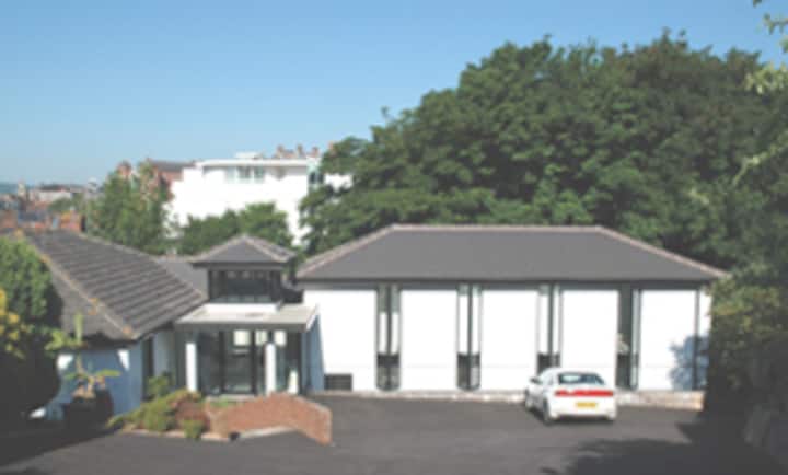 Claremont Apartment - Peaceful City Centre Living - Exeter