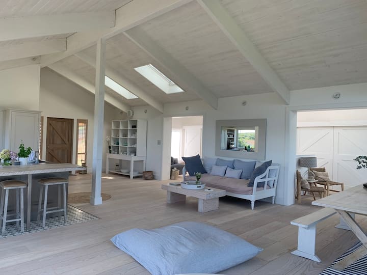 Luxurious Laid Back Beach Living - Jersey