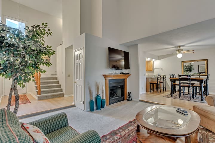 Huge 2700 Sq Ft Ski Bike Hike Downtn Mins To All!! - Cottonwood Heights, UT