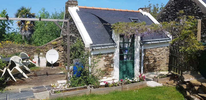 Belle Ile, Bordilla : Maisonnette Avec Jardin - Le Palais