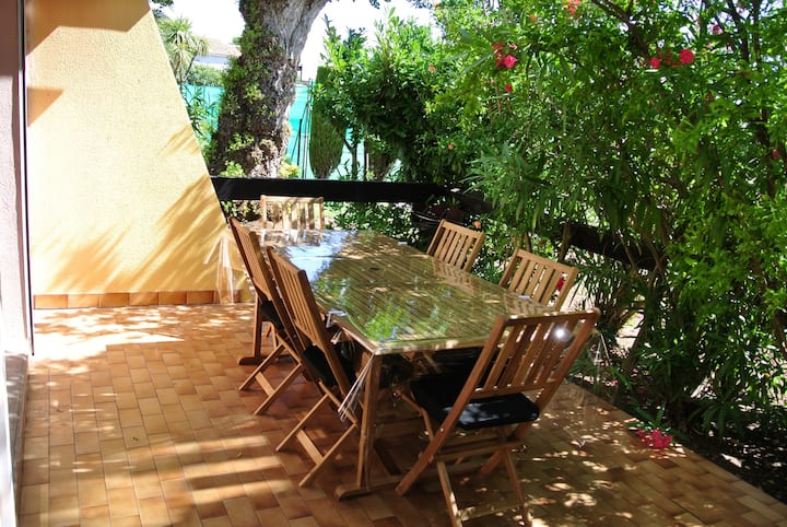 T2 Cabine Avec Terrasse, Parking, Piscine, Tennis - Agde