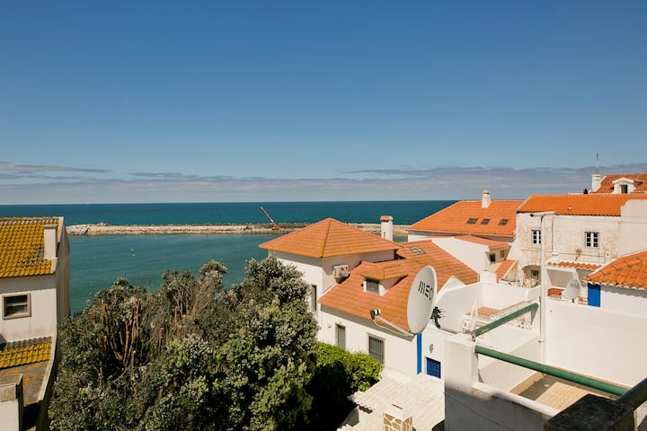Over The Ocean- In The Heart Of Ericeira - Ericeira