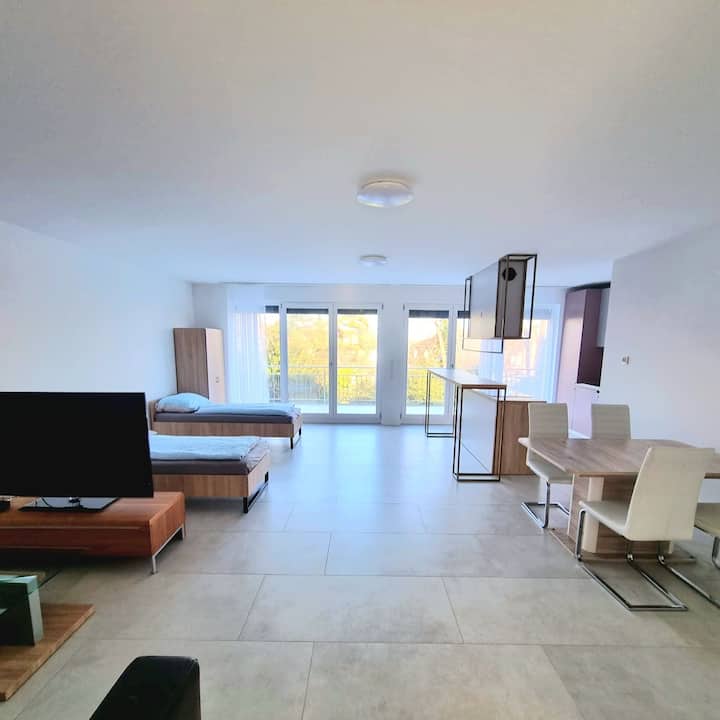 2 Zimmer Apartment 72m² Direkt Am Schloss - Neubau - Ludwigsburg