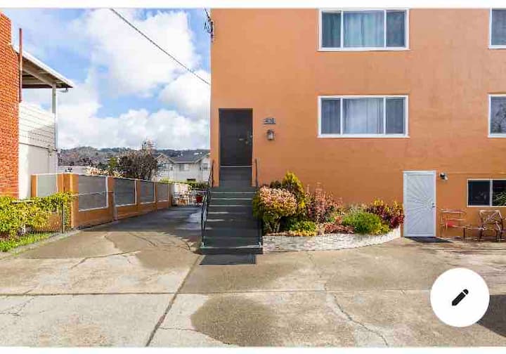 Garden House - Oakland, CA