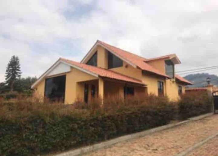 Casa Campestre Con Chimenea Interior, Confortable - Paipa