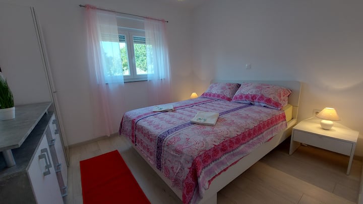 Apartman Sa 2 Spavaće Sobe I Parkingom - Medulin