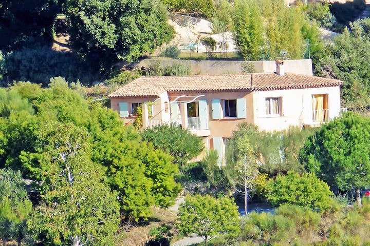 Trois Pièces Dans Villa Rez De Jardin Proche Mer - Vence