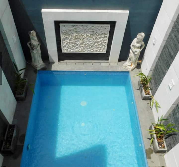 Cozy And Calm Villa In Seminyak City Centre - Seminyak