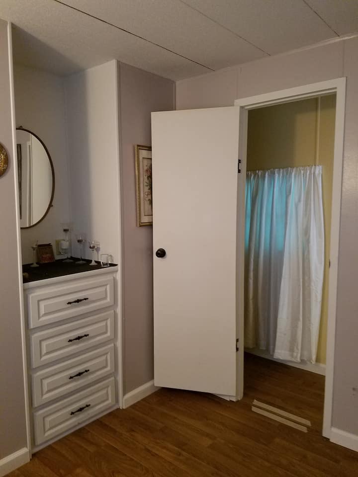 Cozy Home Near The Lake - Clearlake, CA