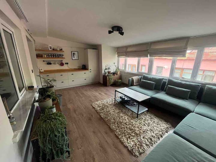Stylish Apartment With Spacious Terrace In Center - Ankara
