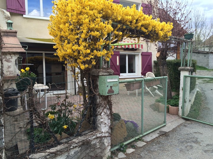 Gite La Sousta (Maison Familiale)
Bienvenu. - La Joue du Loup