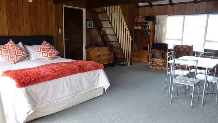 Waikanae Beach Relaxation And Recreation - Waikanae