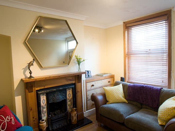 Cosy Cottage Near Pub & Shops, 15mins Walk To Town - York