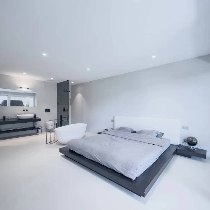 Luxiourious Open-space With Garden Near Locarno - Minusio