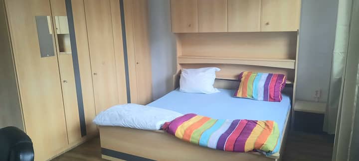 Schönes Ruhiges Zimmer In Der Nähe Vom Hbf - Dresden