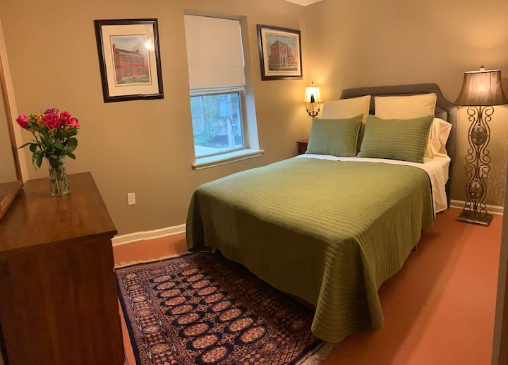 Enjoy A Monthly Furnished Apartment At Downtown Lr - Little Rock, AR