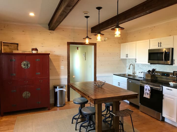 11 Bedroom, Family/friends Sandusky Get Away - Marblehead, OH
