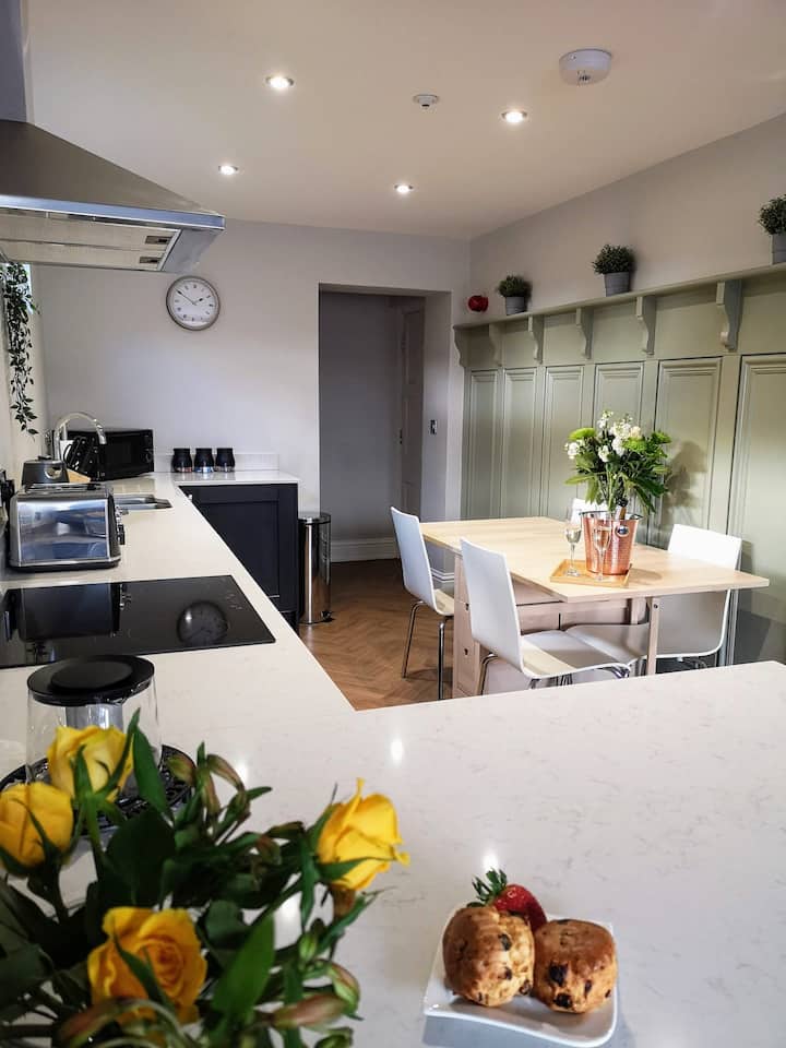 Turpin's Loft Apartment With Private Balcony - York, UK