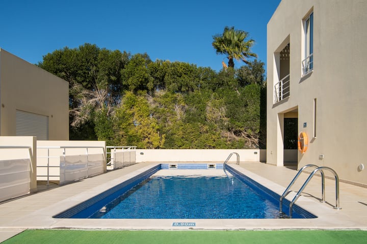 Free Wifi, Pool Just 2 Steps From Your Front Door - 阿爾布費拉