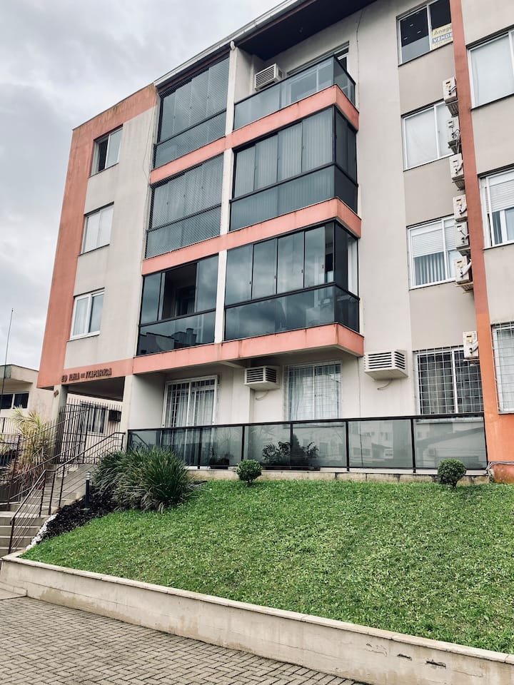 Amplo Apartamento, Confortável E Aconchegante. - Joinville