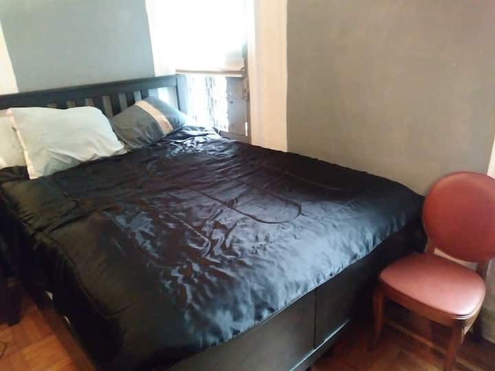 Washington Heights- Comfy Two Bedroom Apartment - New York City