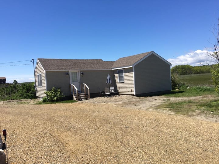 Spacious, Fully Furnished, Across From Ocean! - Rye, NH