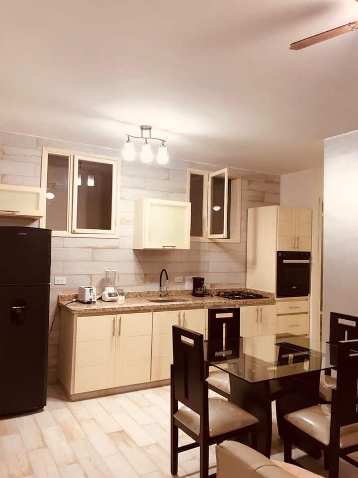 Comfortable 2 Bedroom Apartment With Ac - Buga