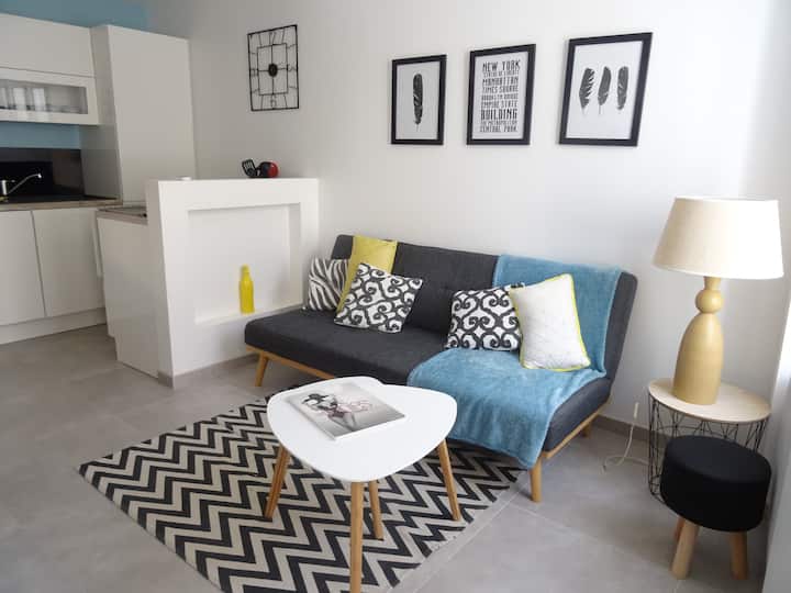 Maison Bord De Mer.  Plage-commerces Tout à Pieds - Les Sables-d'Olonne