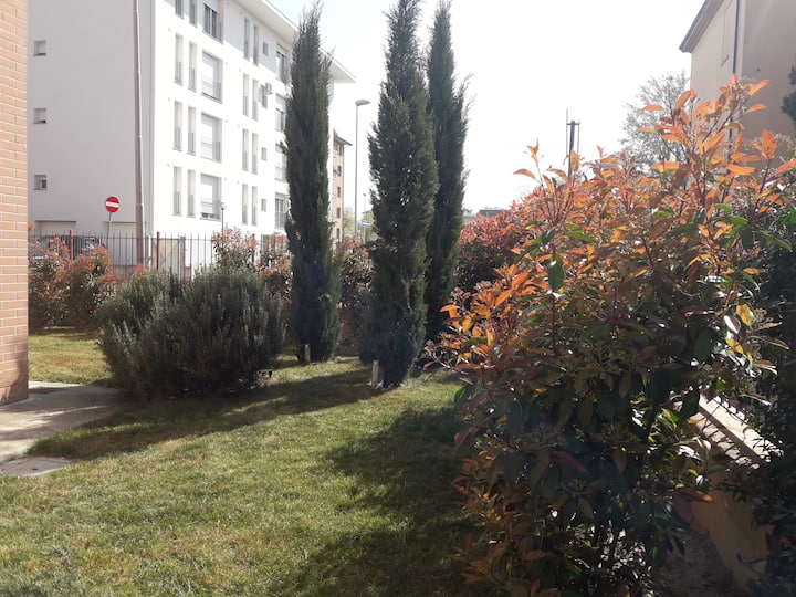 Logement Indépendant Avec Jardin Et Parking Privé - Parme
