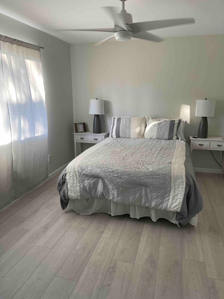 Updated Two Bedroom Condo Located Near Downtown Pd - Palm Desert, CA