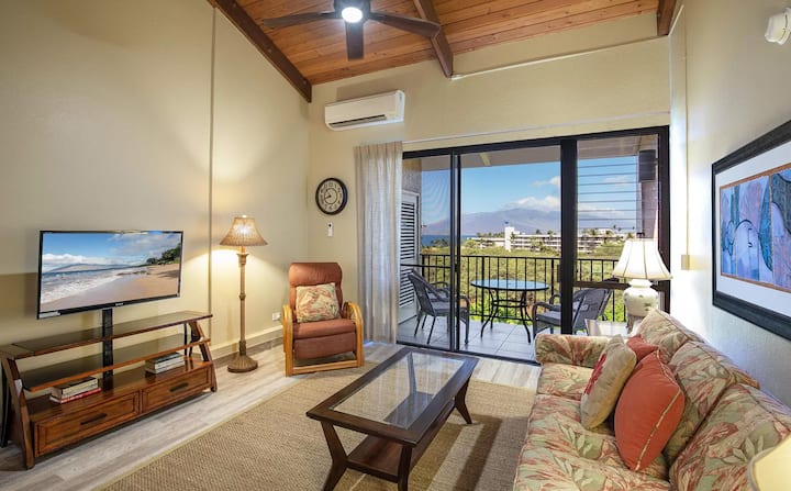 Ocean Views Walking Distance To Kam Iii Beach Park - Maui, HI
