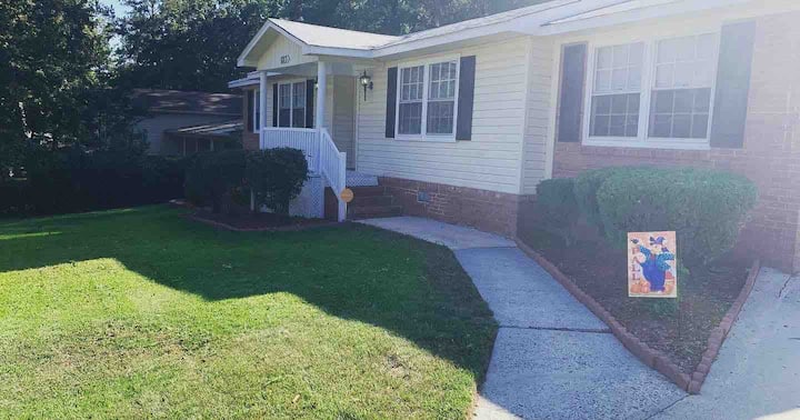 Convenient, Spacious Home Away From Home - Augusta, GA