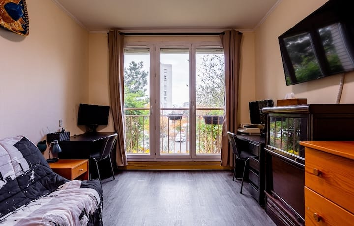 Furnished And Equipped Studio - Cachan