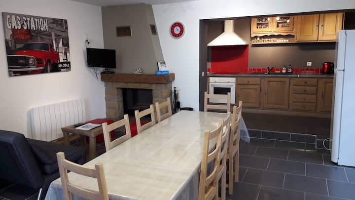 Maison Dans La Bourboule Avec Cour Fermée - La Bourboule