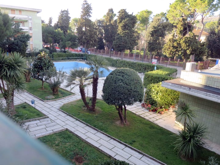 Bilocale In Residence Prestigioso - Pineto