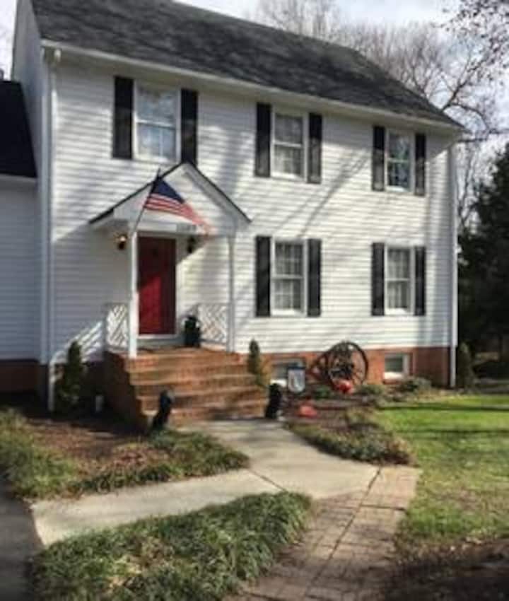 Ac's Home Away From Home  Rental! - Lynchburg, VA