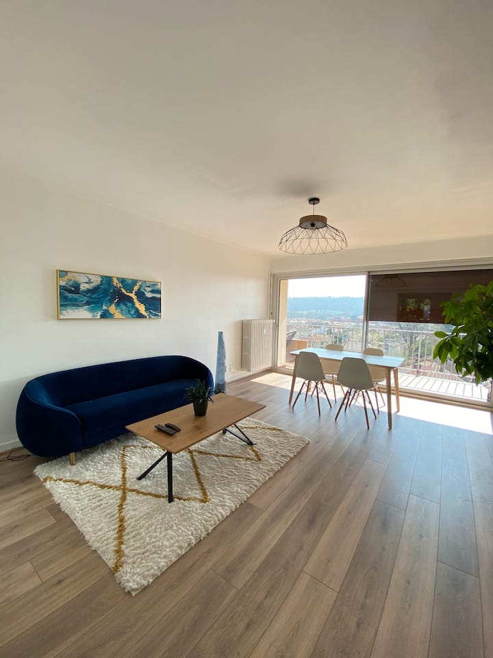 Superbe Appartement Moderne Avec Vue Panoramique - Lac bleu - Ambérieu-en-Bugey