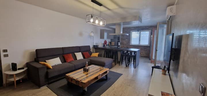 Superbe Appart 75 M2, 2 Chambres, 2 Salles De Bain - Calvi