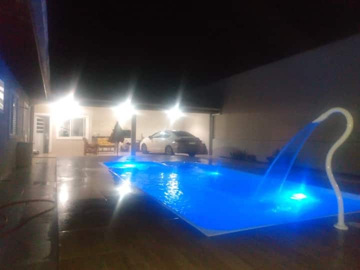 Casa Incrível Com Piscina, A Poucos Metros Do Mar - Guaratuba