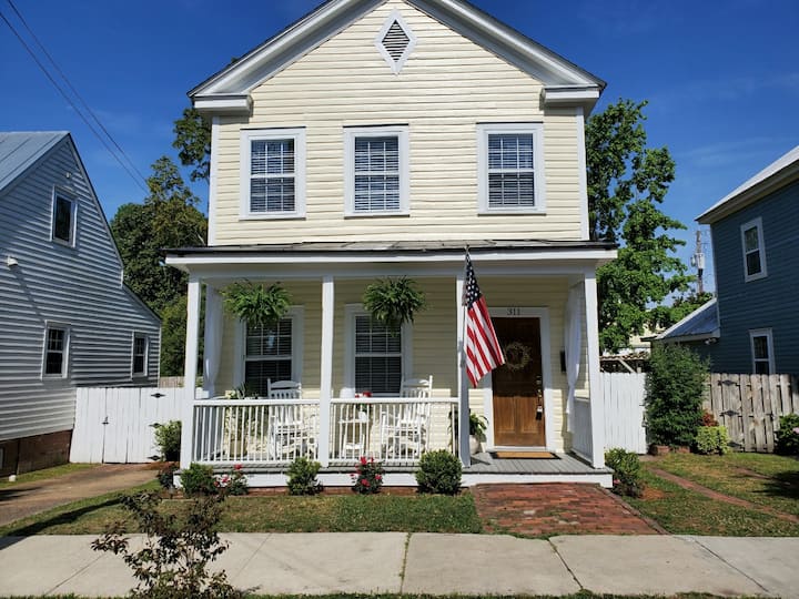 Cozy Bern Street Bungalow/historic New Bern - New Bern, NC